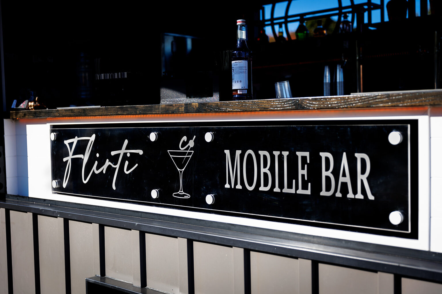 Mobile Bar North Haven CT | Flirti Co. Mobile Bar